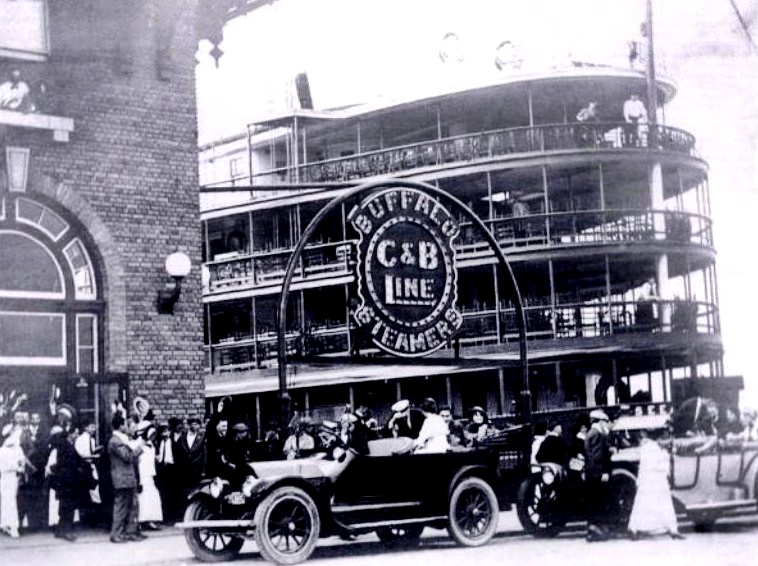 East 9th Street Pier - Lake Shore Rail Maps